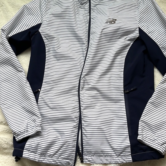New Balance | Jackets & Coats | New Balance Navy And White Light Weight ...
